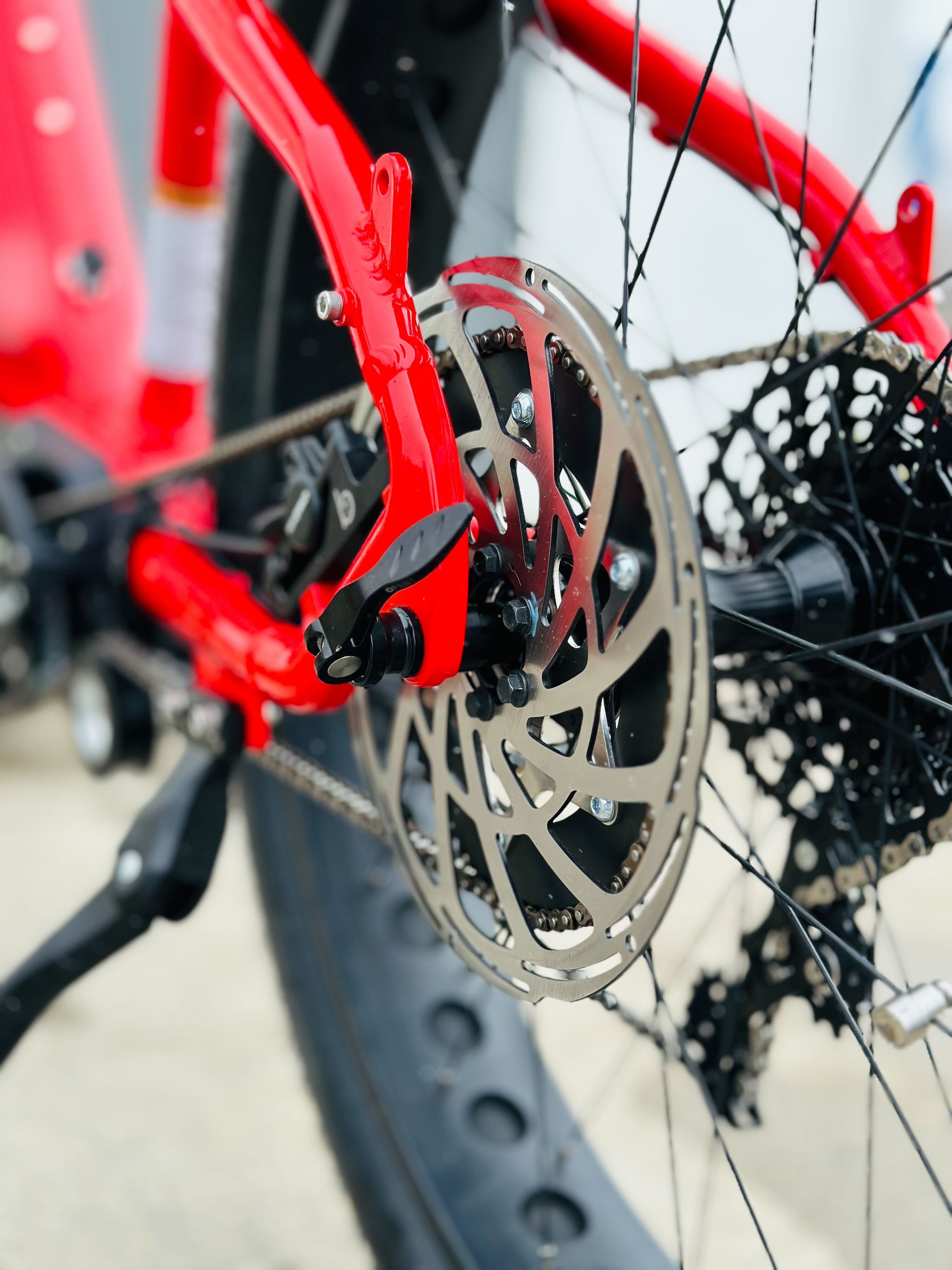 Juggernaut XD Duo 2300W Mid-drive eBike